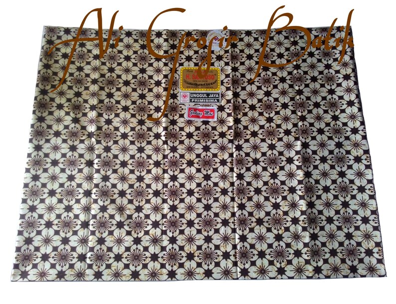 Traditional Indonesian Batik Fabric Primisima Gading Mas 80 142 150 365 ...