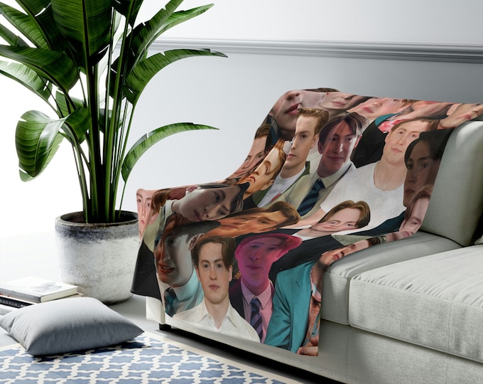 Kit Connor | Pink Flag | Nick Nelson Photo | Pink USA America Flag ...