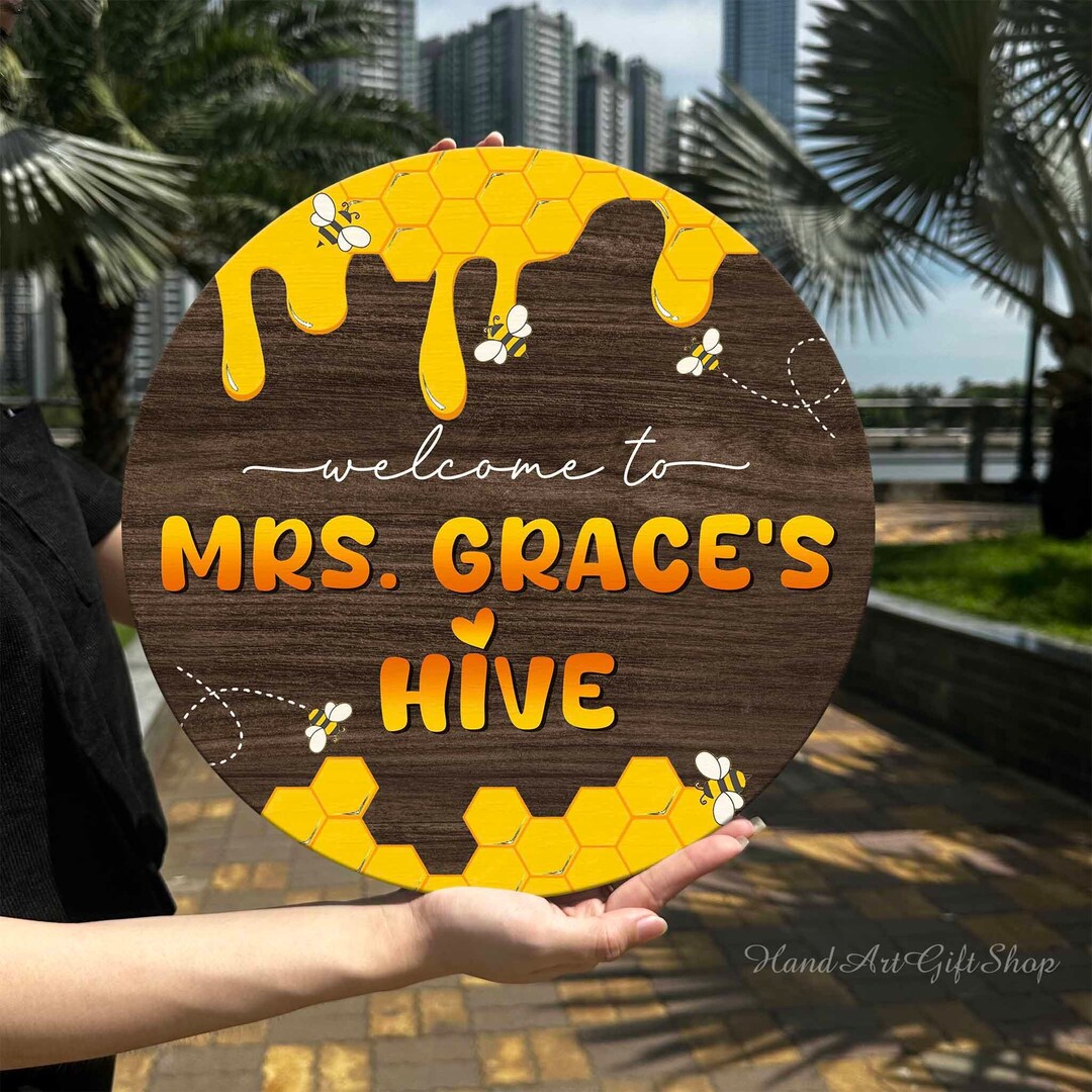 Personalized Bee Door Sign for Teacher/bee Teacher Door Hanger/bee ...