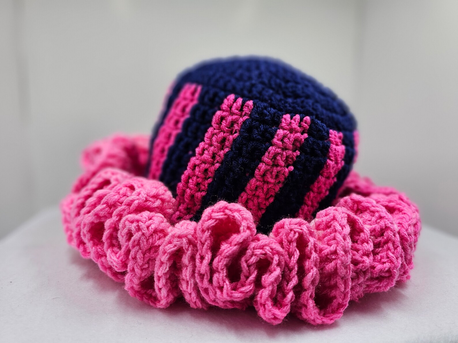 Star Busrt - Crochet Ruffle Hat, Crochet Beanie, Fall Fashion, Ruffle ...