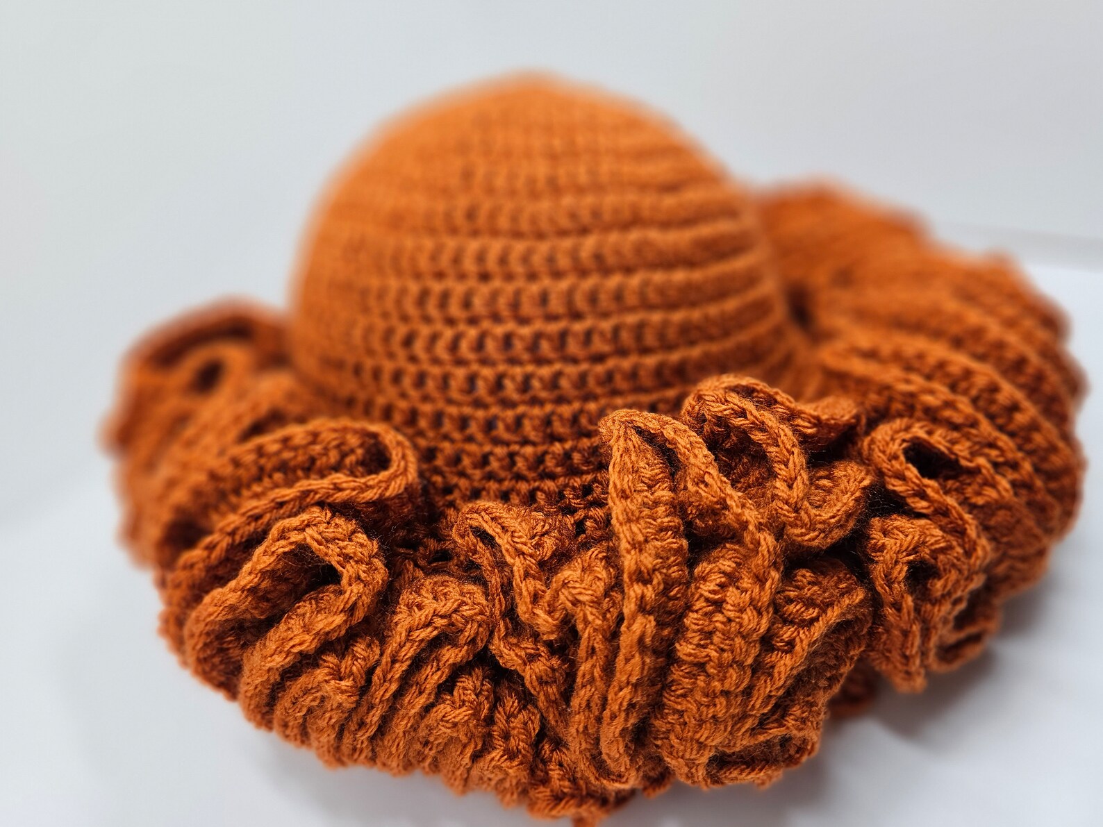 Star Busrt - Crochet Ruffle Hat, Crochet Beanie, Fall Fashion, Ruffle ...
