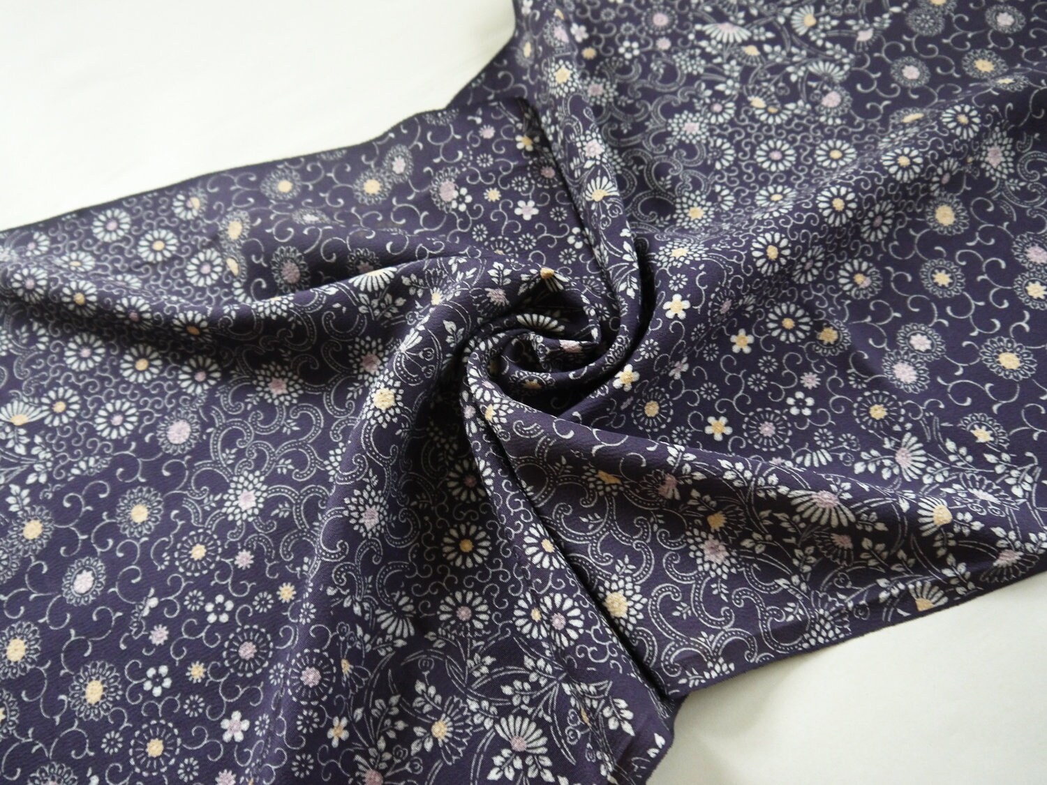 Kimono Silk Fabric, 80's Vintage Japanese Silk Kimono, for Sewing ...