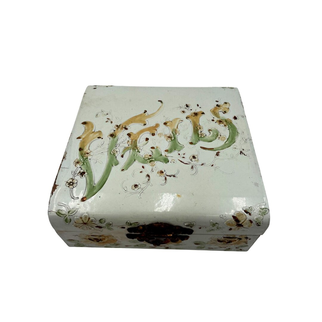 Antique White Victorian Decorative Celluloid Veil Box Floral Embossing ...