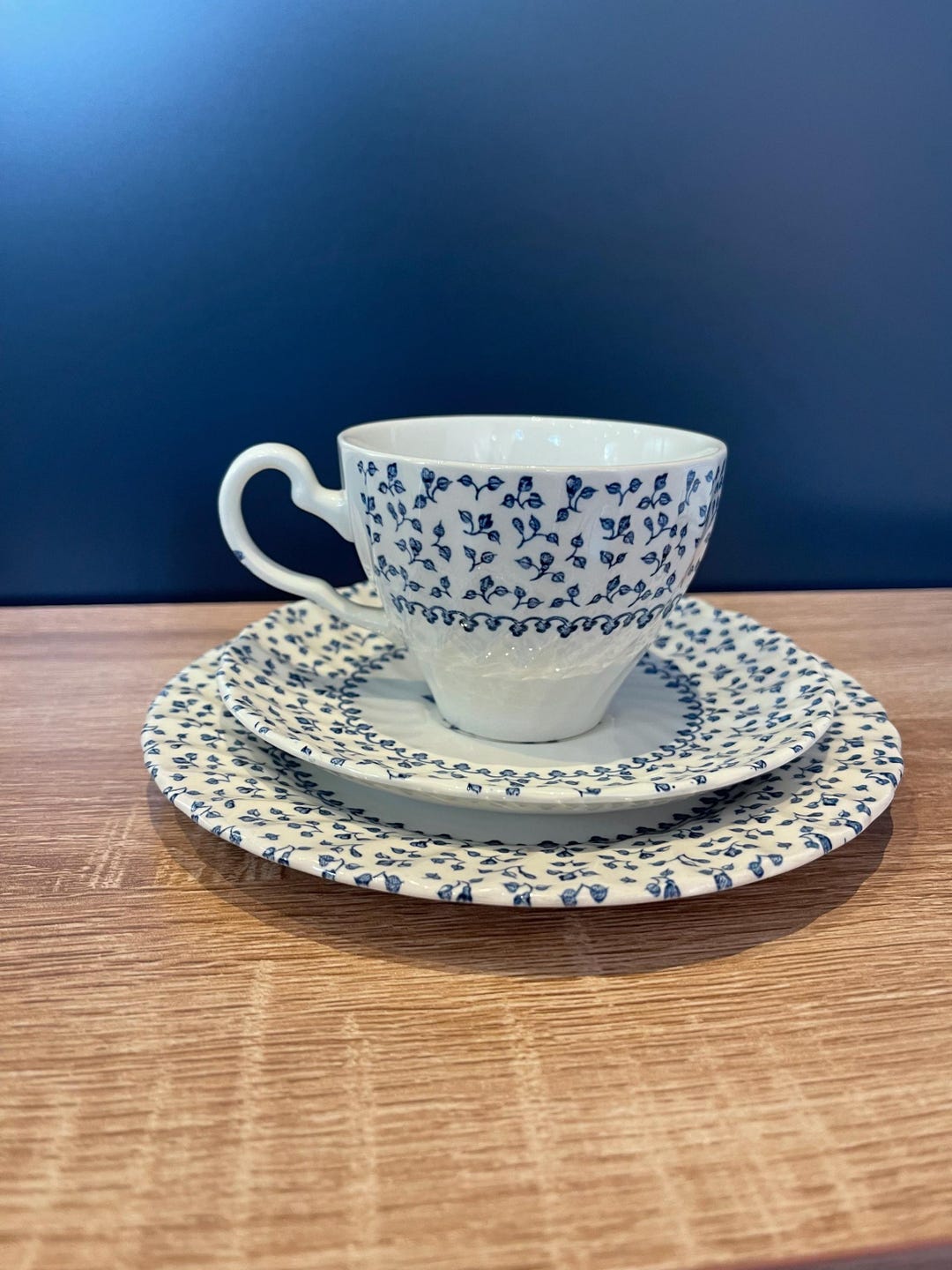 Vintage Victoria Ironstone Rose Bouquet Set 3 Cups, Saucers and Side ...