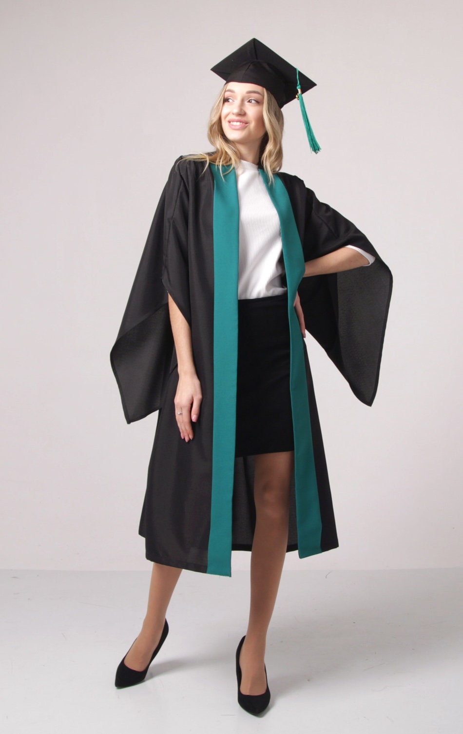 Graduation Gown - Academic Dress - Academic Robes - Graduate Gown ...