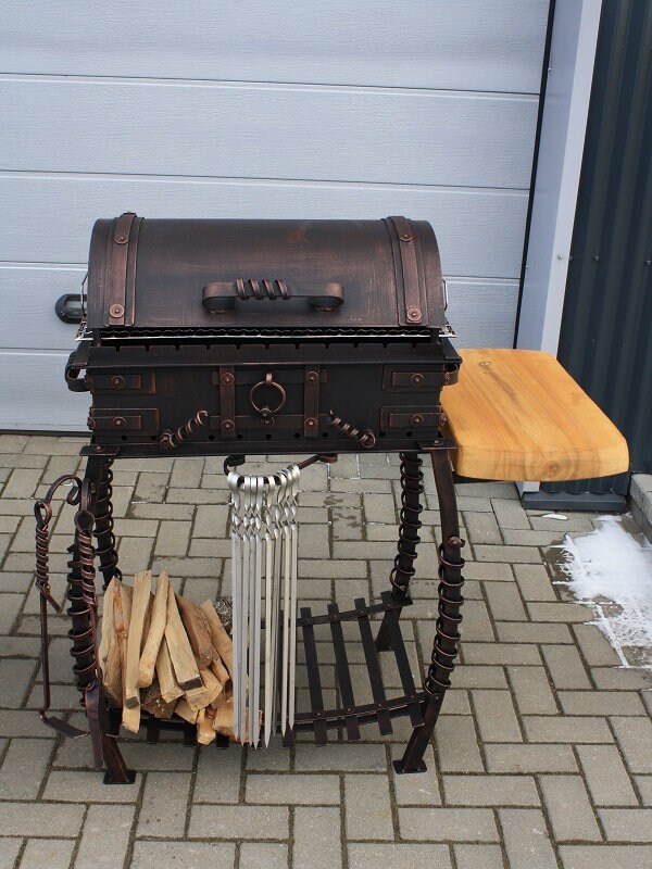 Barbecue Grill on Frame - Etsy