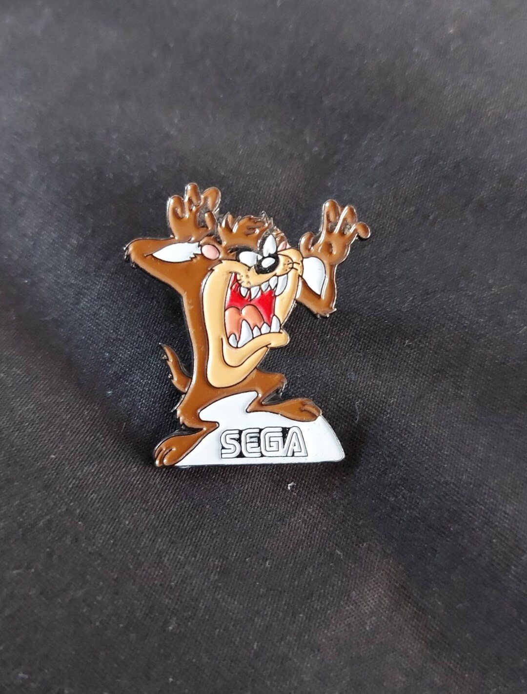 Sega Tanzmanian Devil Pin Badge - Etsy