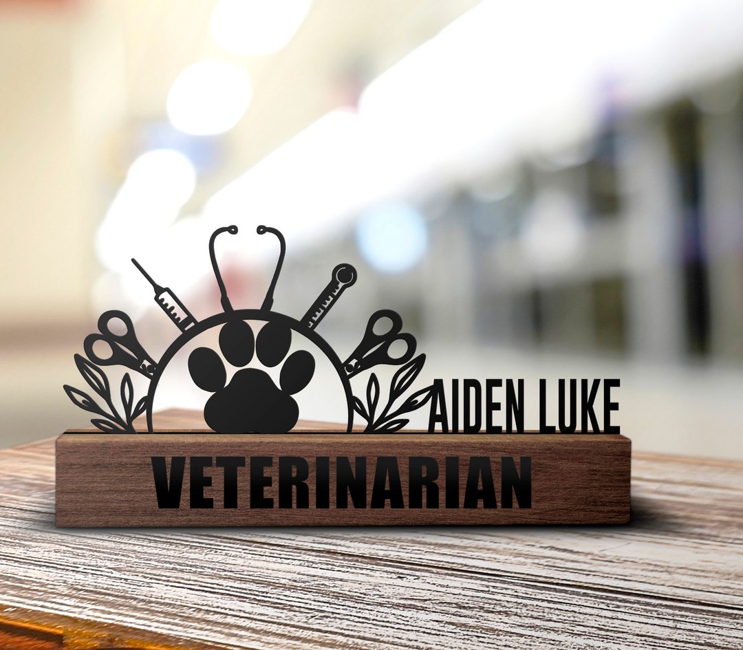 Custom Veterinarian Desk Name Plate Wedge Personalized Vet Tech ...