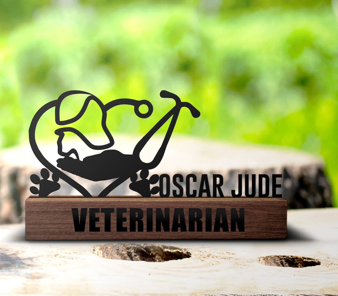Custom Veterinarian Desk Name Plate Wedge Personalized Vet Tech Nameplate Office Sign Shelf ...