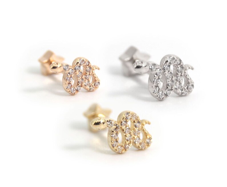 14K Solid Gold Snake Piercing Minimalist Tragus Piercing - Etsy