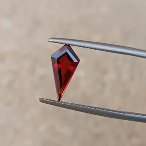 Natural Garnet Kite Shape Garnet 6x13x3.5mm Gemstone Faceted Cut Stone ...
