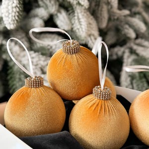 Mustard Christmas Ornaments 3.15”: Gold Xmas Tree Deco Set 5pcs - Etsy