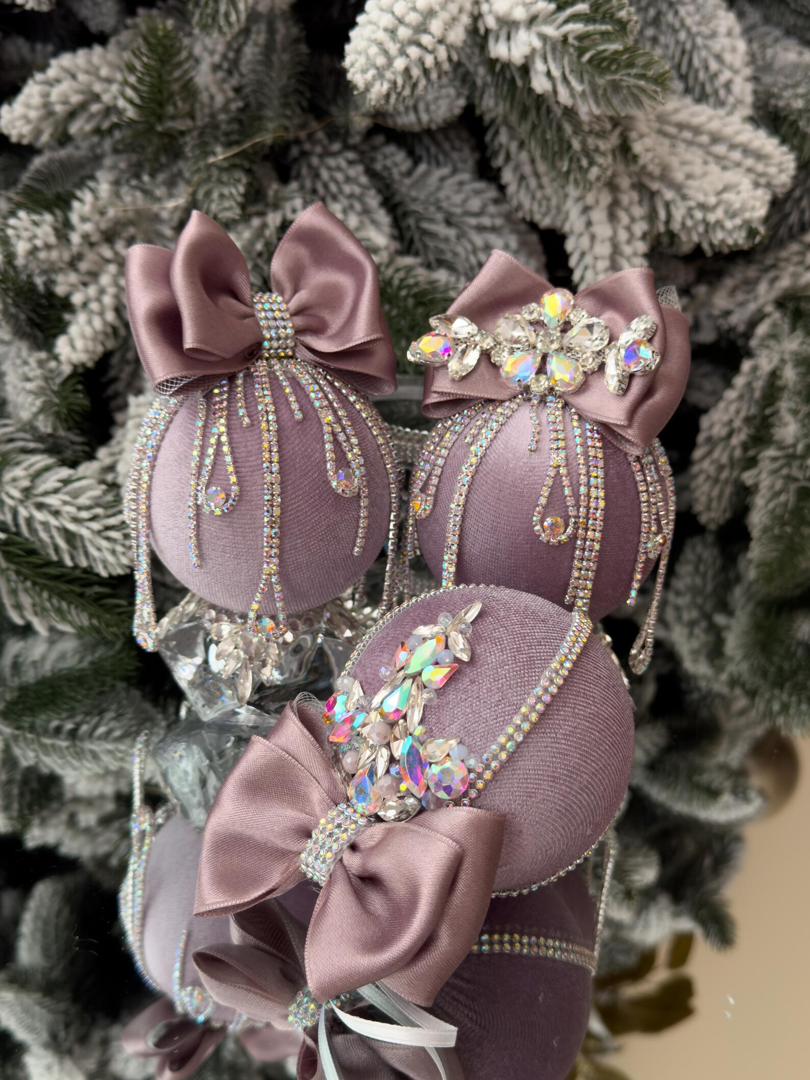 CHRISTMAS DUSTY MAUVE Tree Ornaments 3.15” Velvet Baubles for Holiday ...