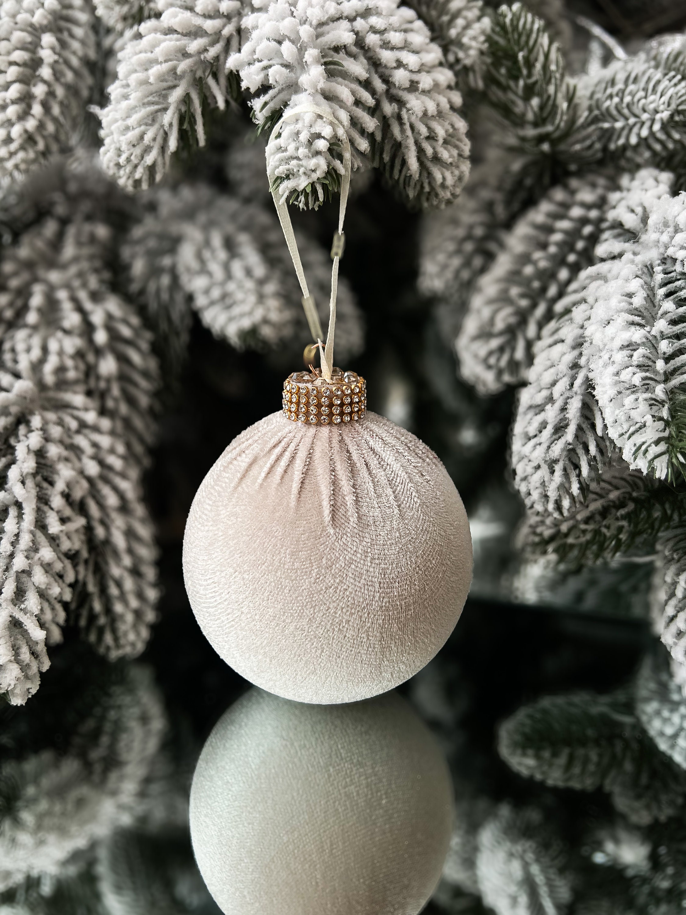 BEIGE TREE DECORATIONS Handmade Velvet Christmas Balls, Beige Christmas ...