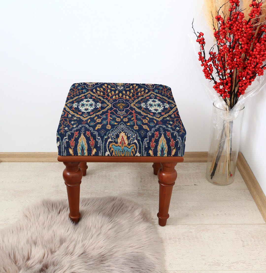 Chic Ottoman Bench, Upholstered Storage Seat, Stylish Living Room ...