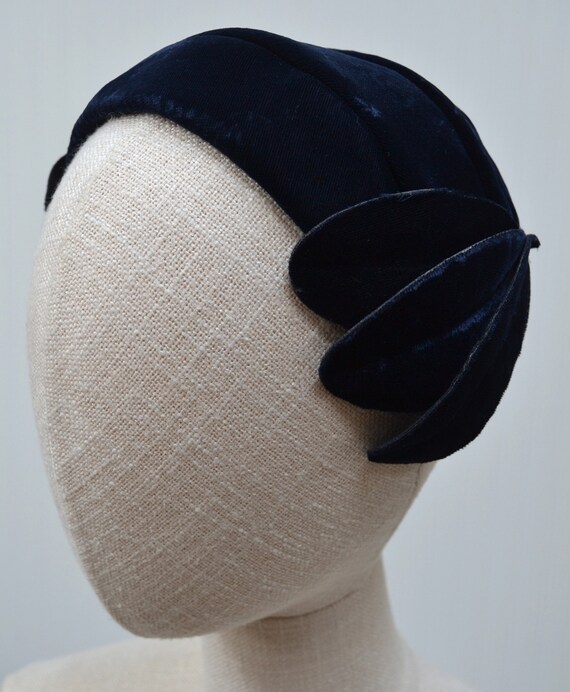 1950s Marten Model, Deep Inky Midnight blue velvet, L… - Gem