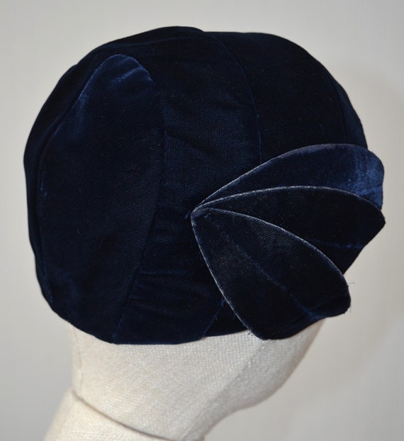 1950s Marten Model, Deep Inky Midnight blue velvet, L… - Gem