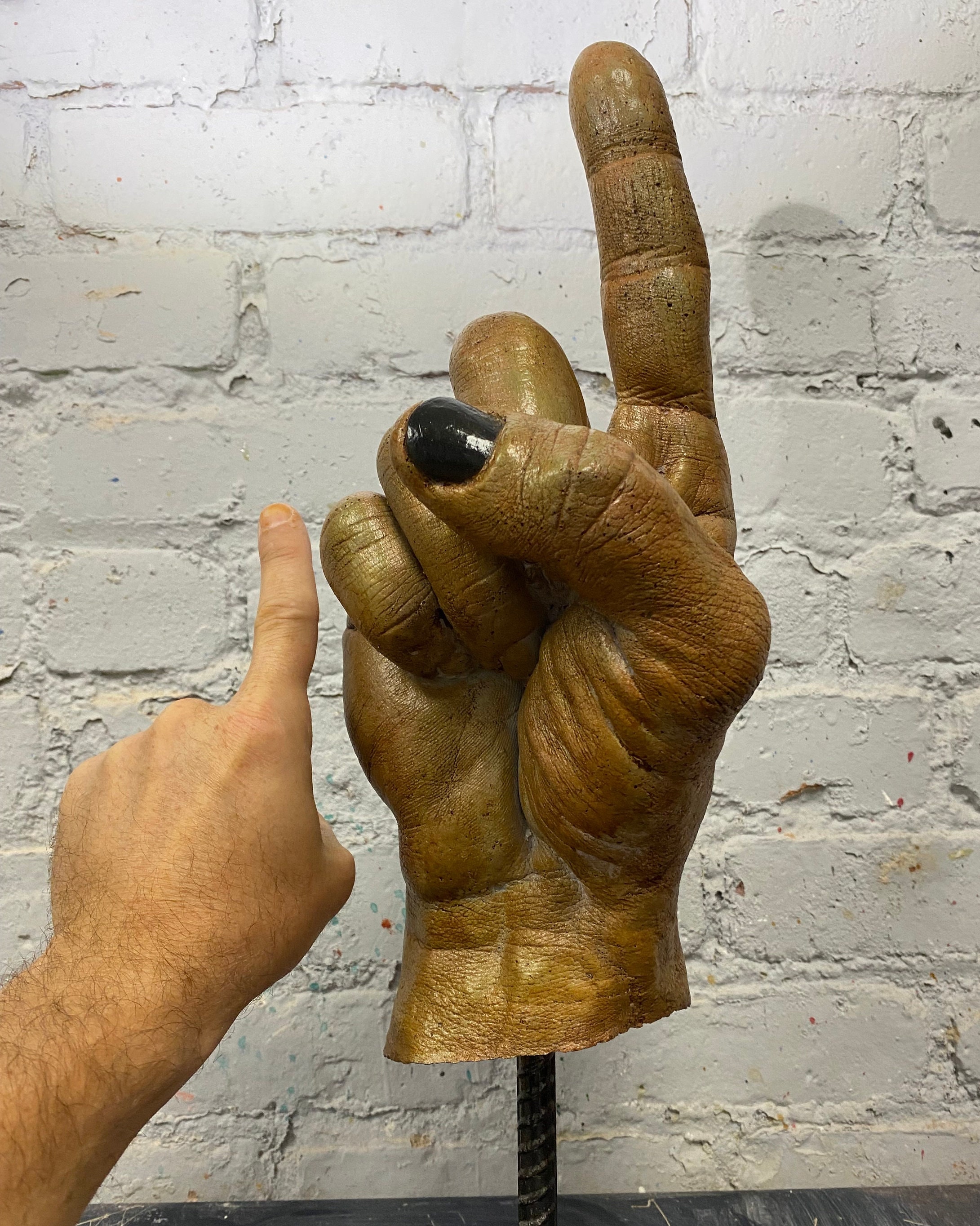 Large Finger Pointing Statue, Pointing Hand Art, Large Hand Sculpture ...