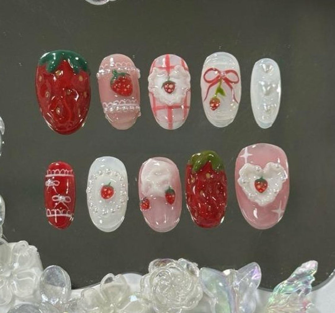 Strawberry Garden Nails, Short Nails, Almond Nails, 3D Strawberry Gel ...