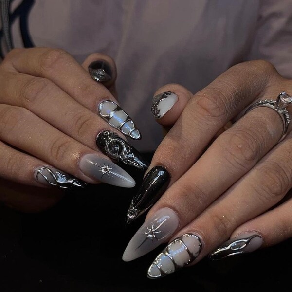 Free Fake Nails - Etsy