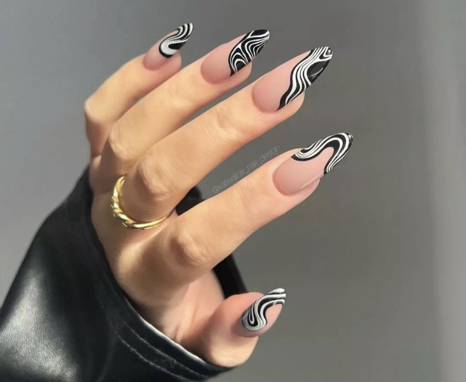 Press on Nails Art Nail Press On Fake Nail Glue on Nail - Etsy