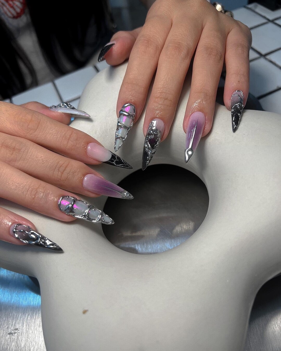 Y2K and Chrome Metallic Gel Art Arcylic Press on Nails Desgin - Elegant ...