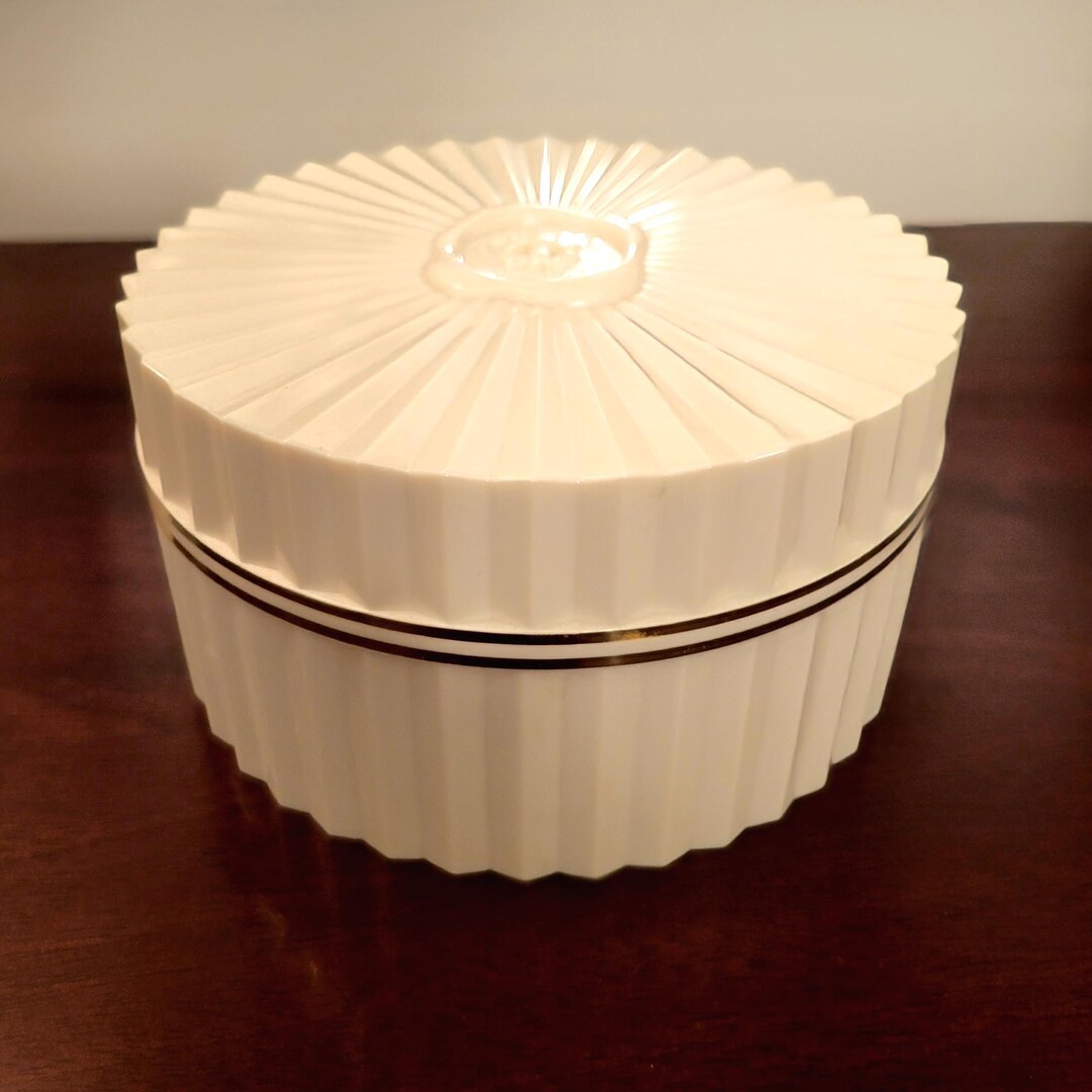 Vintage Giorgio Powder Box: Vanity Box, Original Puff - Etsy