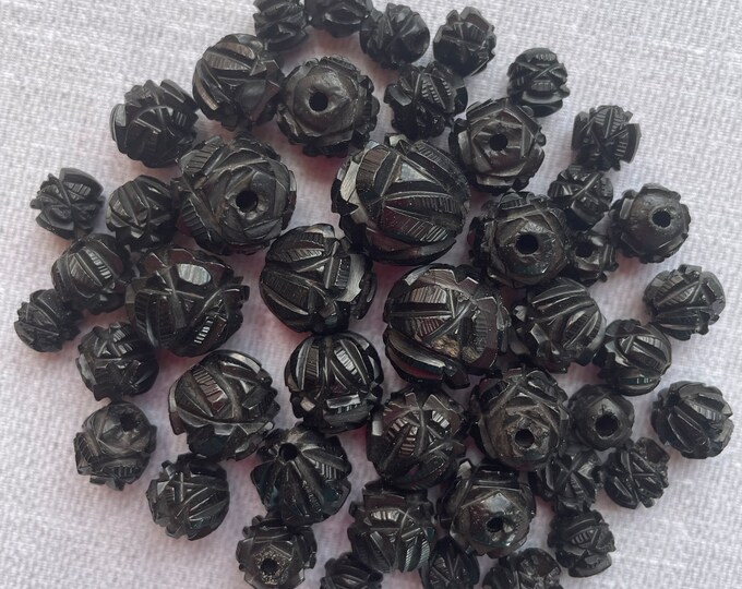 Victorian Age Whitby Jet Black Beads. Lot of 46. Graduated Sizes. - Etsy