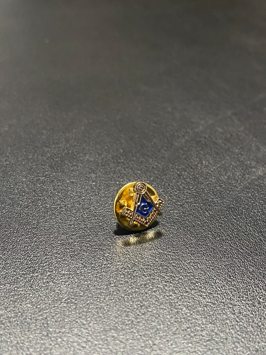 Mini Square & Compass Lapel Pin - Etsy