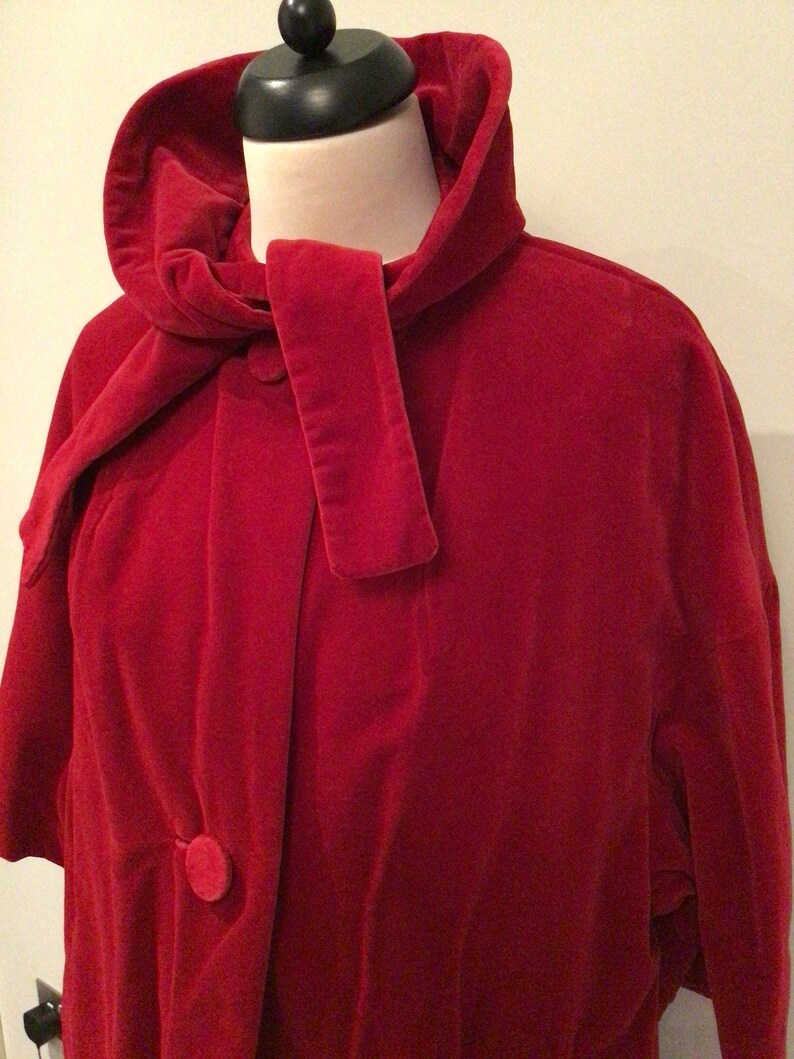 Vintage 60s Velvet Coat by Leslie Raymond of London; High Collar, 3/4 ...