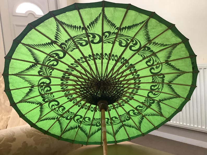 Handmade Traditional Oil Painting Burmese Sun Parasol (pathein), Large ...