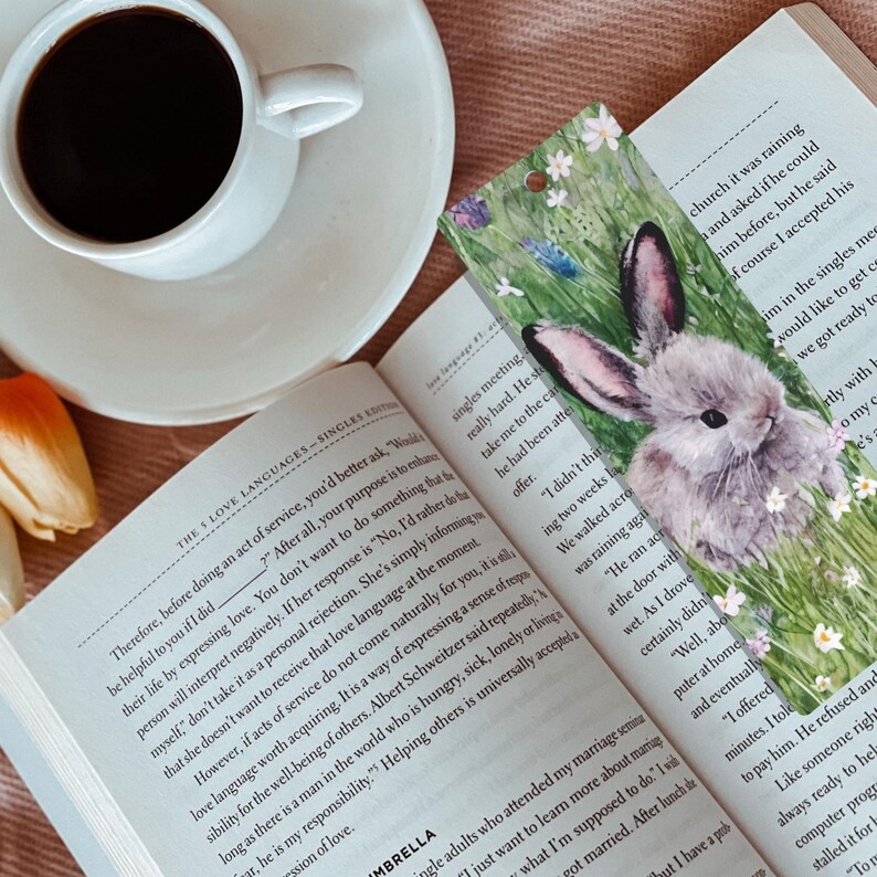 Easter Bunnies Printable Bookmarks Vintage Watercolor Easter Bunny ...