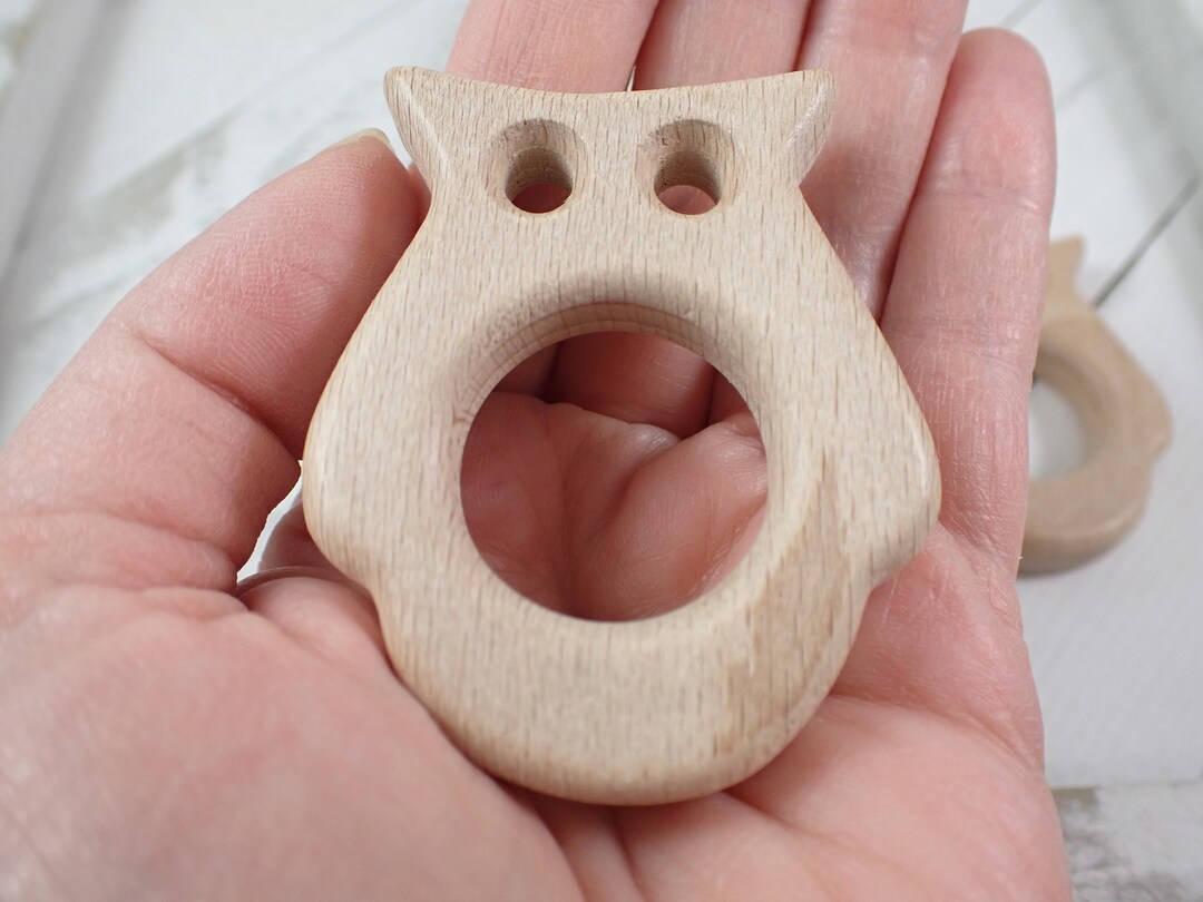 Adorable Owl Shaped Wooden Sphere Stand - Rounded Smooth Sphere Holder ...
