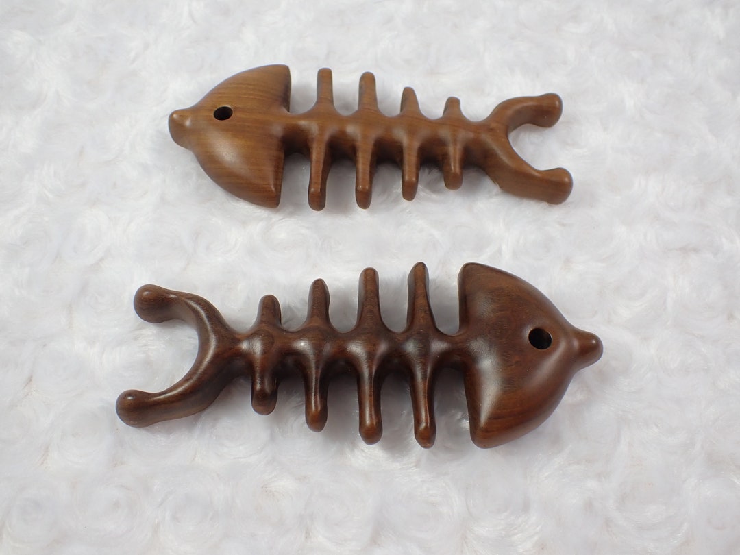 Beautiful Wooden Fish Comb Carving Hole in Eye for Hanging Double Sided ...