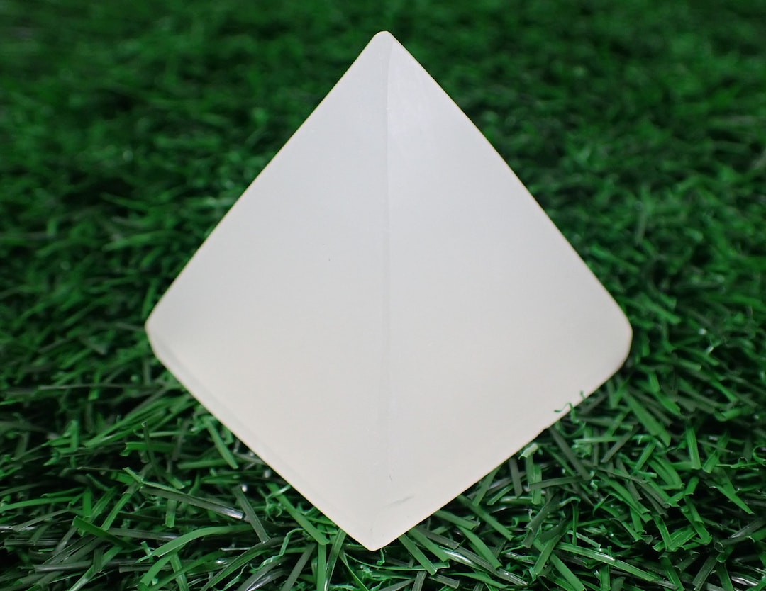 White Calcite Crystal Pyramid - Smooth Finish Triangle Shaped Pyramid ...