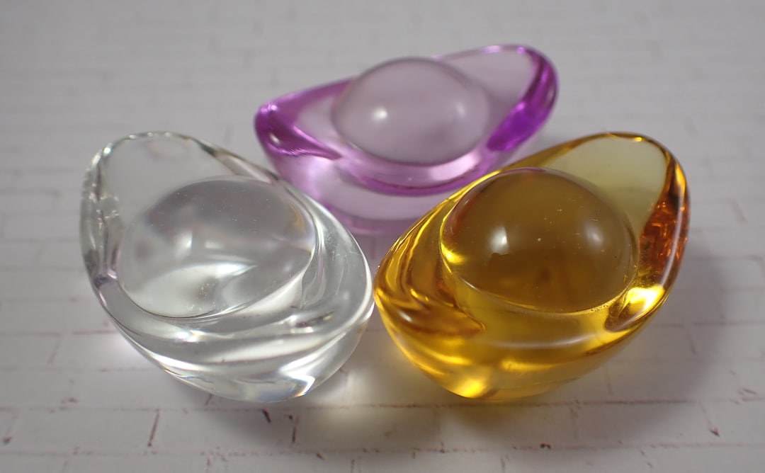 1 Piece Clear Glass Yuan Boa Figurine - Pink Purple Gold Clear - Smooth ...