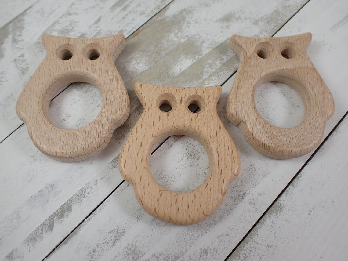 Adorable Owl Shaped Wooden Sphere Stand - Rounded Smooth Sphere Holder ...