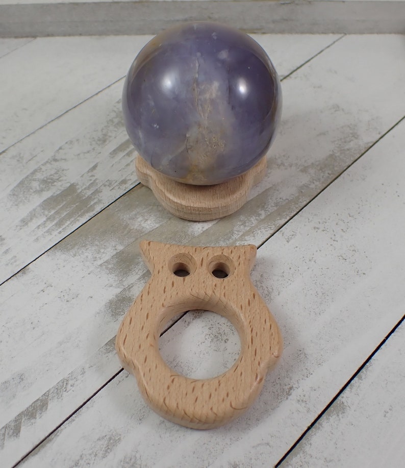 Adorable Owl Shaped Wooden Sphere Stand - Rounded Smooth Sphere Holder ...