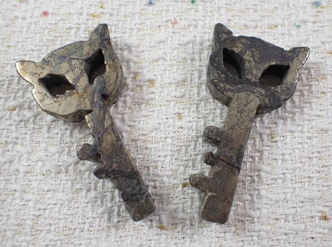 Thick Pyrite Skeleton Key Cat Crystal Carving Large Heavy Flat Natural ...