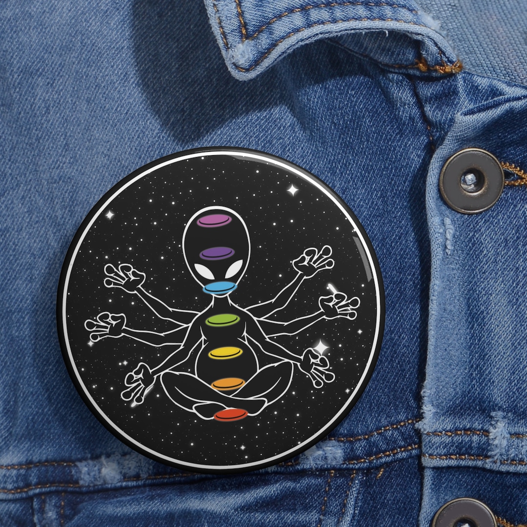 Disc Golf Alien Chakra Pin - Etsy