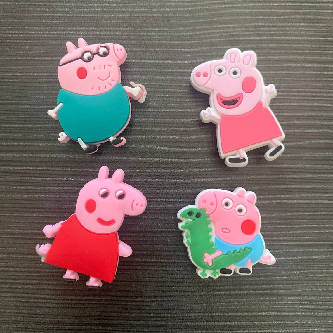 Sets of Adorable Peppa Pig Family and Friends Crocs/shoes/bracelet ...