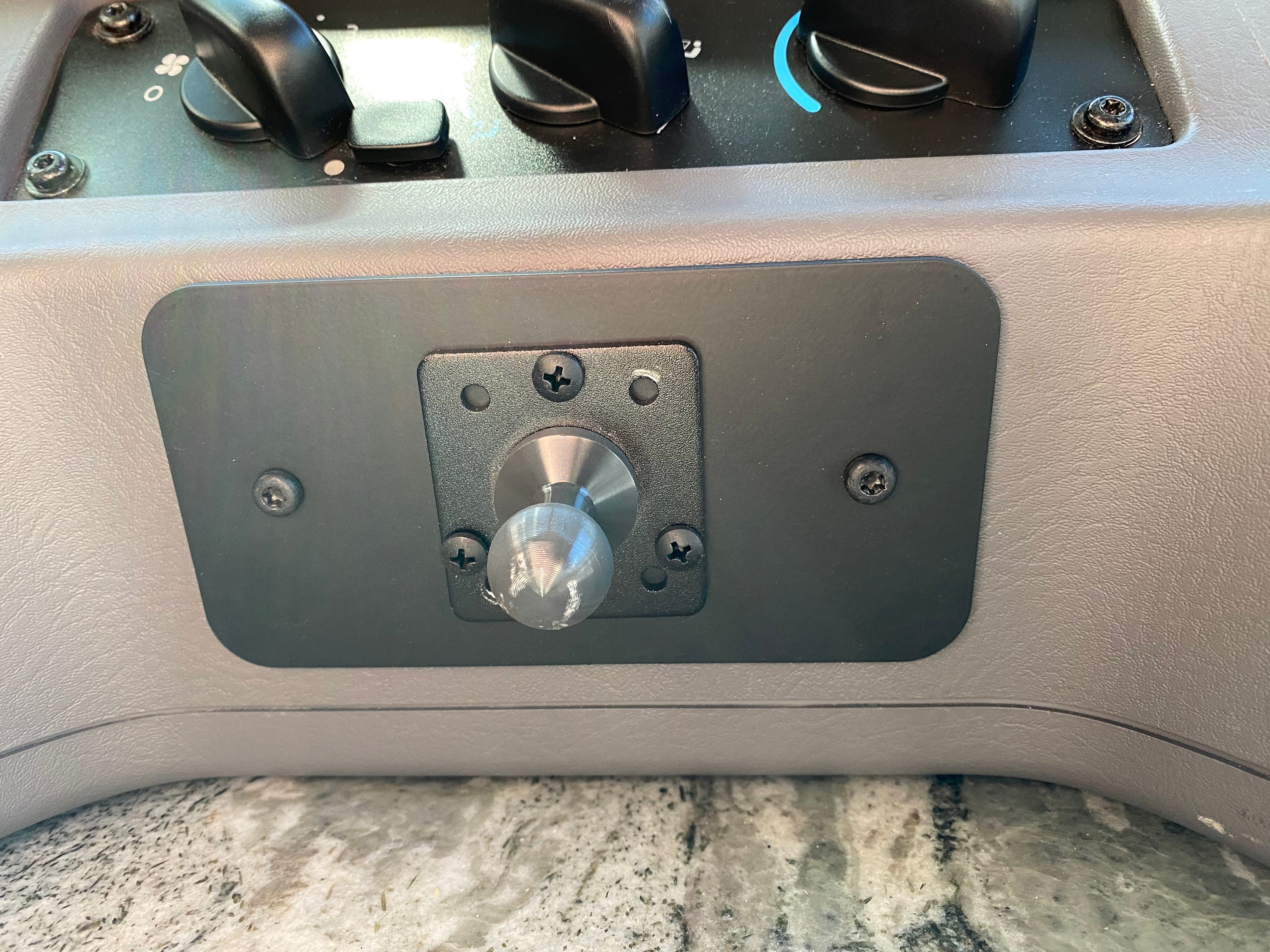 RAM and AMPS Mounting Plate for Tablet / Phone for M2 Freightliner - Etsy