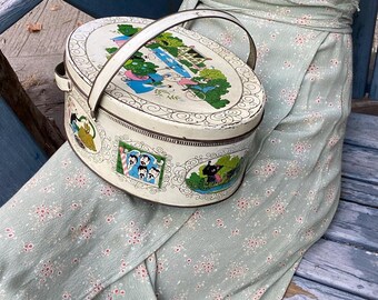 Victorian Lunch Box - Etsy