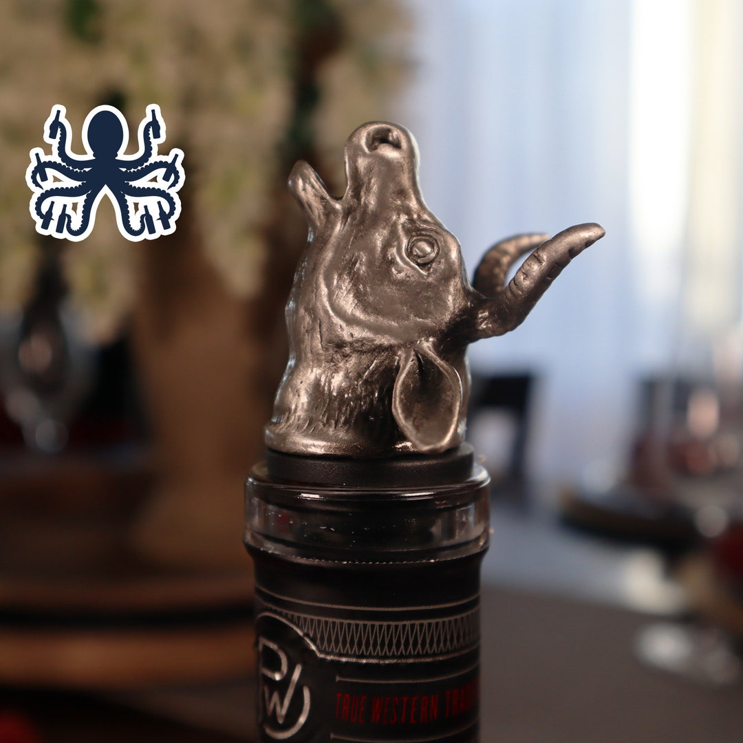 Party Pourer Bull Wine Whiskey and Tequila Pourer Spout and Red Wine ...