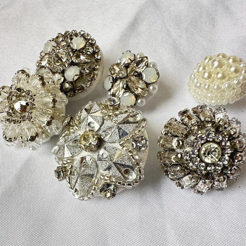 6 Style Rhinestones Domed Buttons Silver Tone.jewel & Diamanté ...