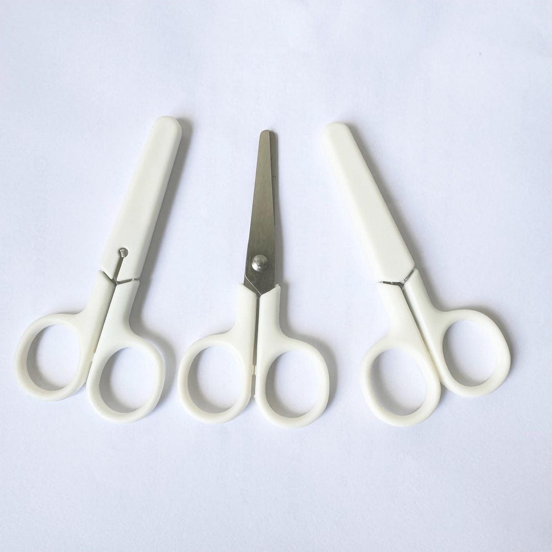 White Sewing Scissors With Lid, Thread Snippers, Mini Clippers, Small ...