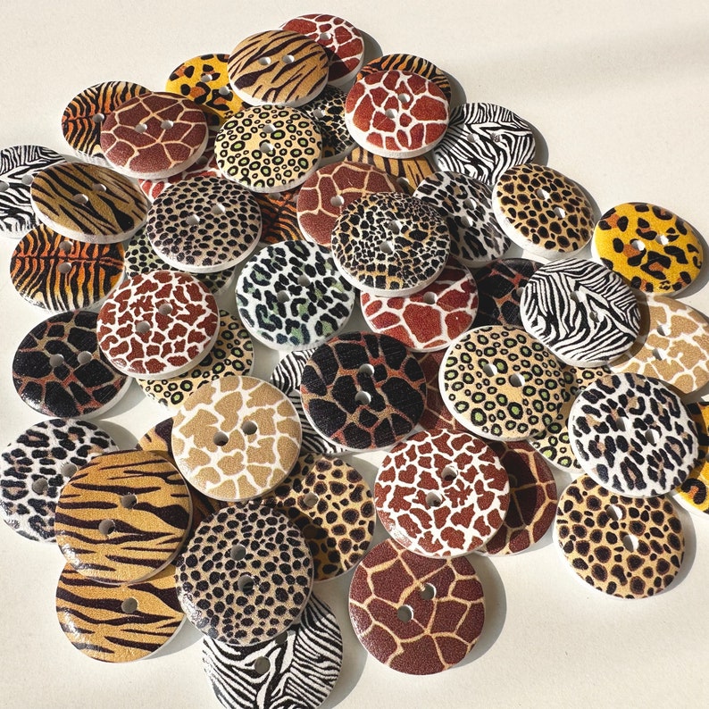 50-100 Pcs Animal Pattern Mix Buttons.3 Size Available. Bulk Wooden ...