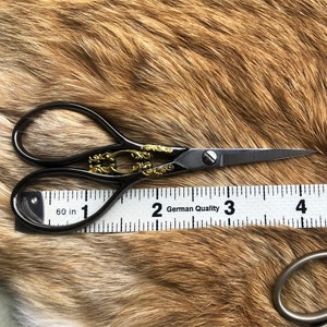 Retro Ripple Handle Decorative Embroidery Scissors. 2 Colors. Vintage ...
