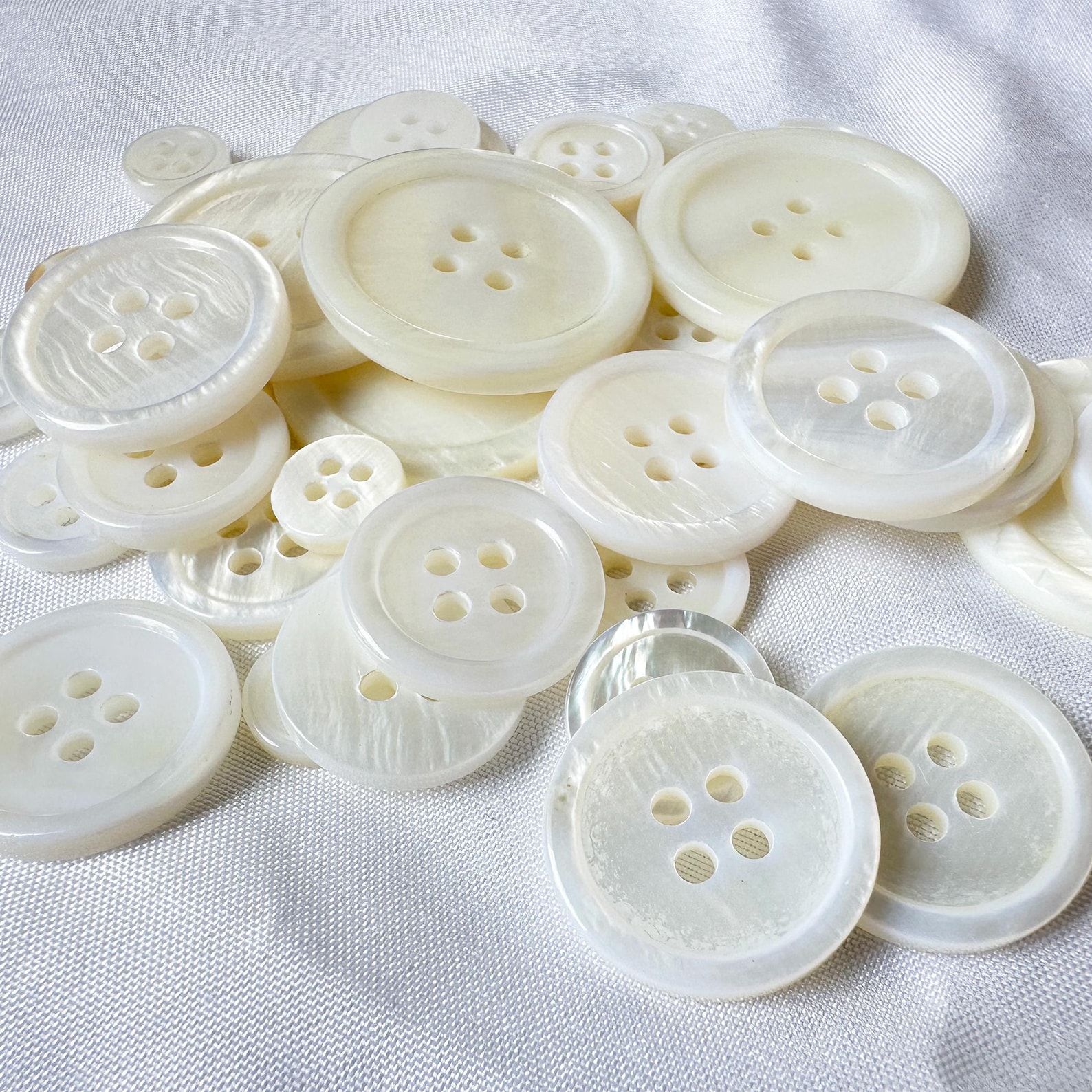 Wholesale Sale Real Mother of Pearl Natural Shell Buttons. 4 Hole. Bulk ...