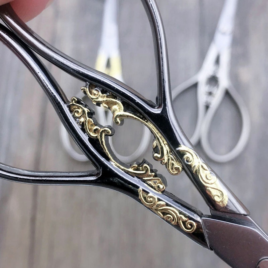 Retro Ripple Handle Decorative Embroidery Scissors in 6 - Etsy